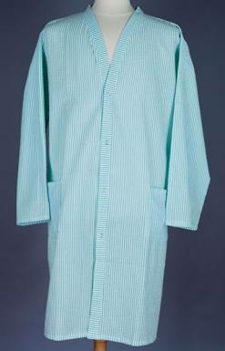 Seersucker robe with snaps